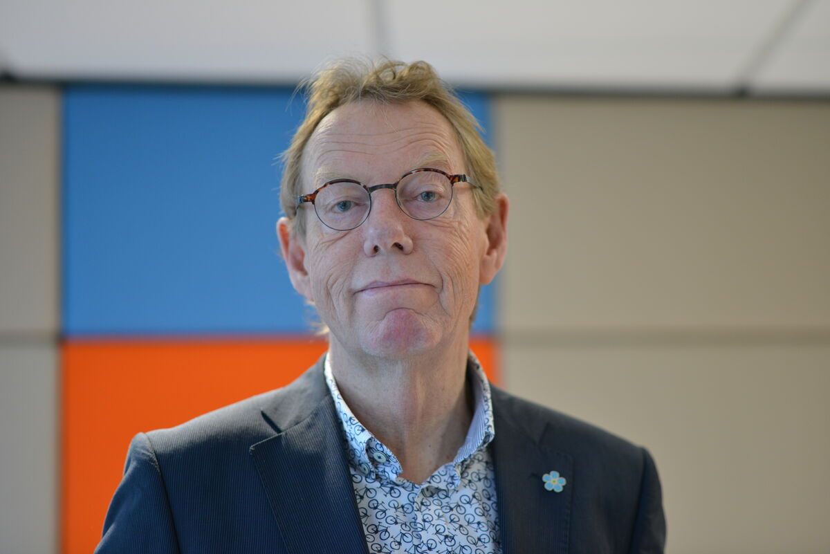 Nieuwjaarscolumn Hans Vedder: 'Kom Hier Dat Ik U Draag' - Goed Wonen Gemert
